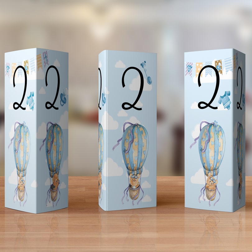 Numere de masa Ursuletul Calator personalizate pentru botez, 20x29cm ...